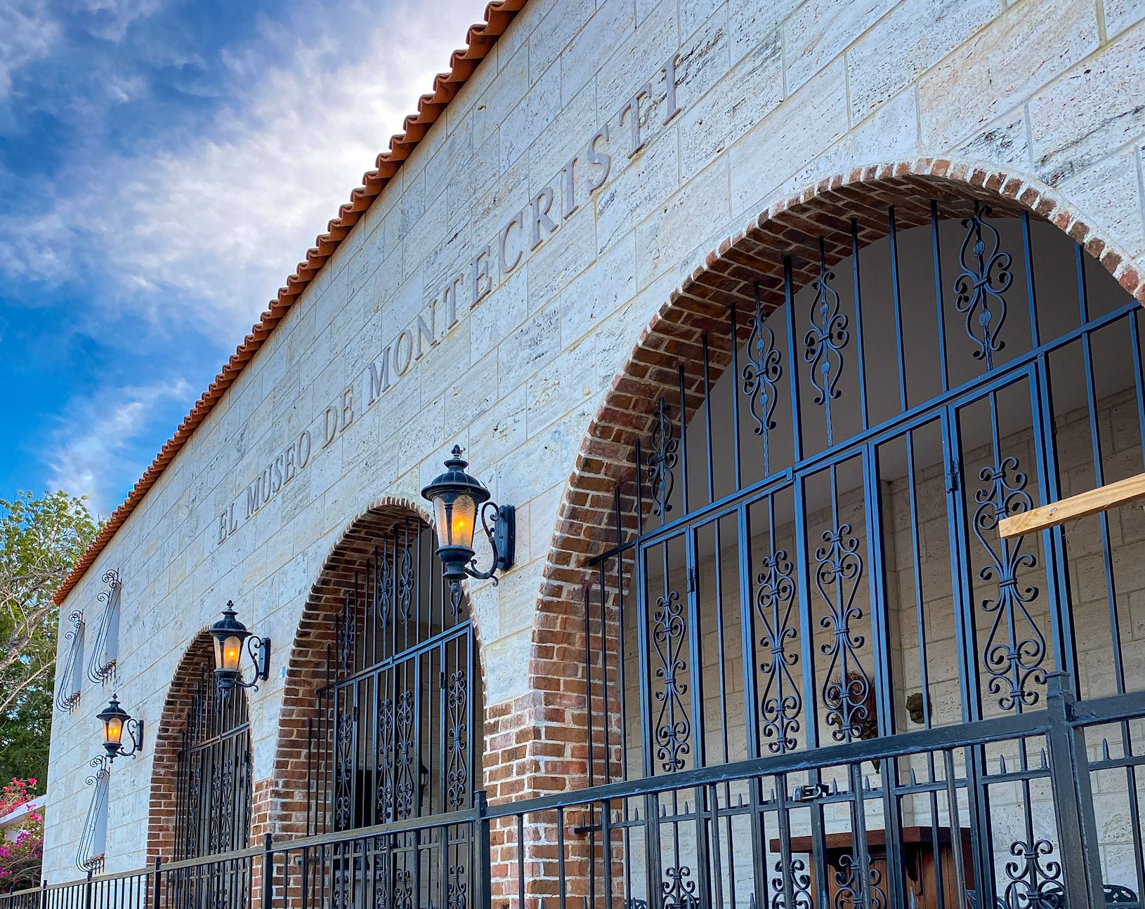 Reportaje "Museo de Montecristi: un vistazo al arte y la arqueología ...